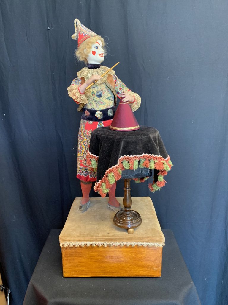 Magician Automaton | The House of Automata